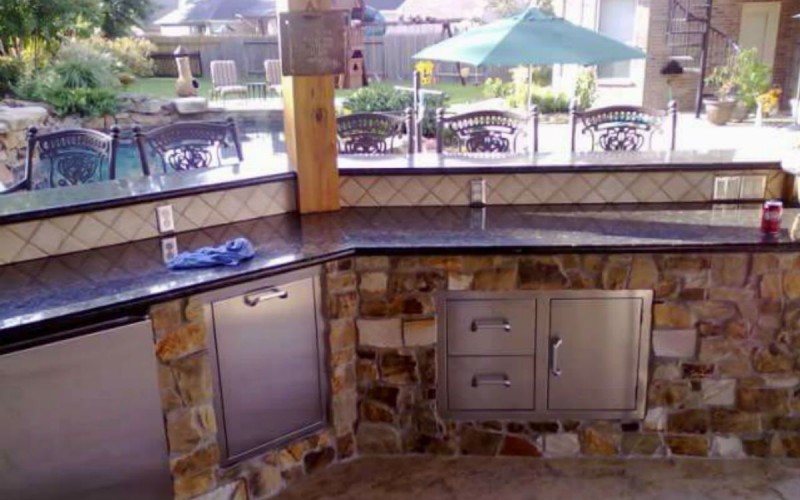Outdoor Bar | Contractor Built Out Bar Houston TX